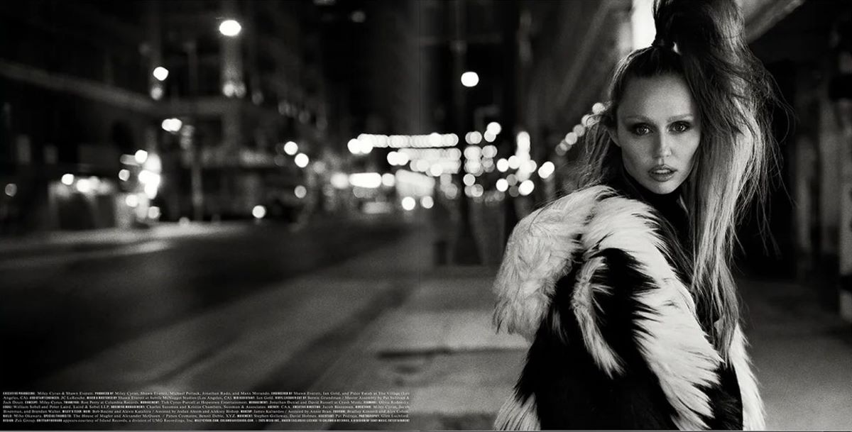 Neues Miley CYRUS Album heißt SOMETHING BEAUTIFUL